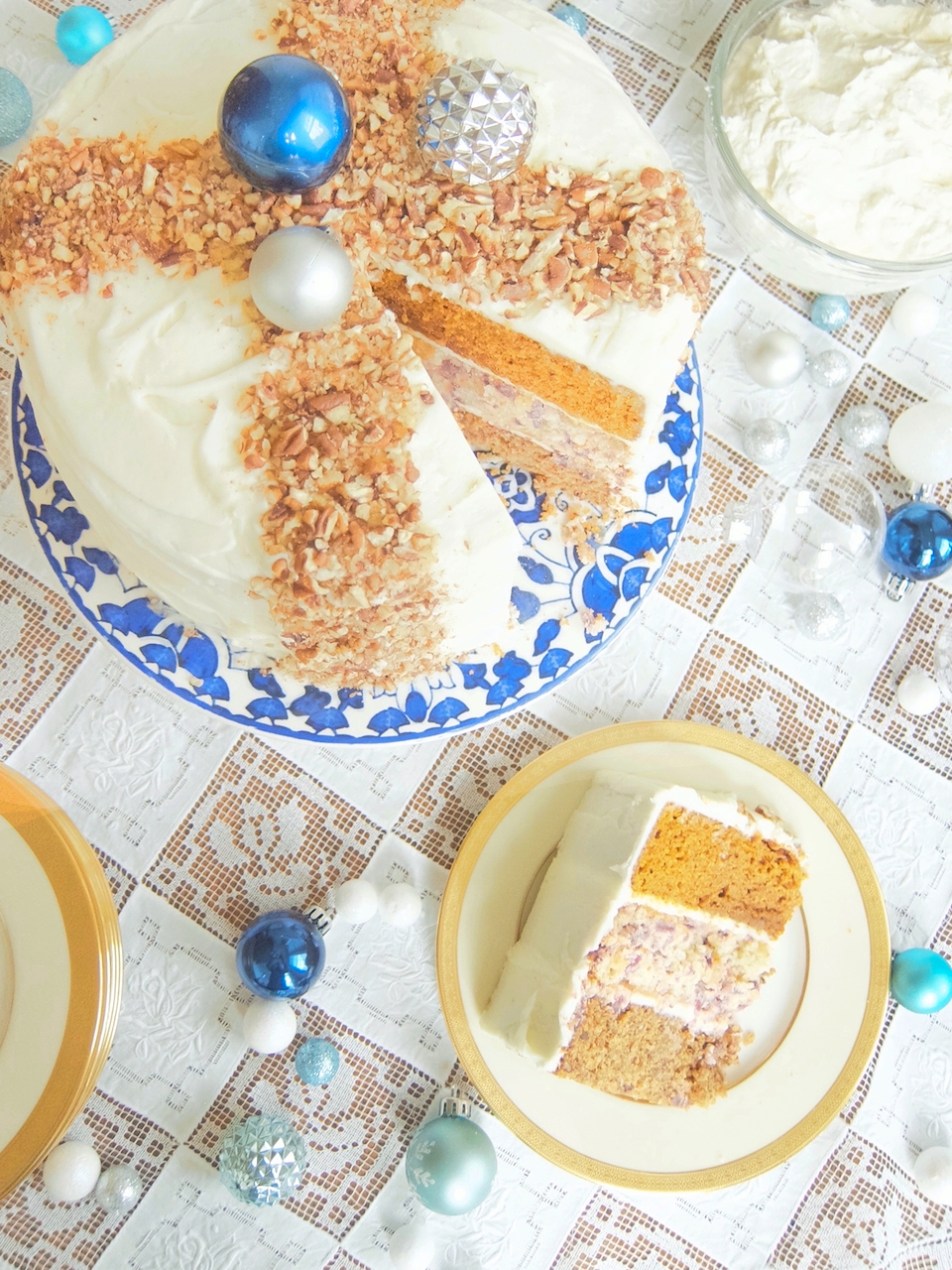 Holiday Three Flavor Cake – Dolly’s Kettle