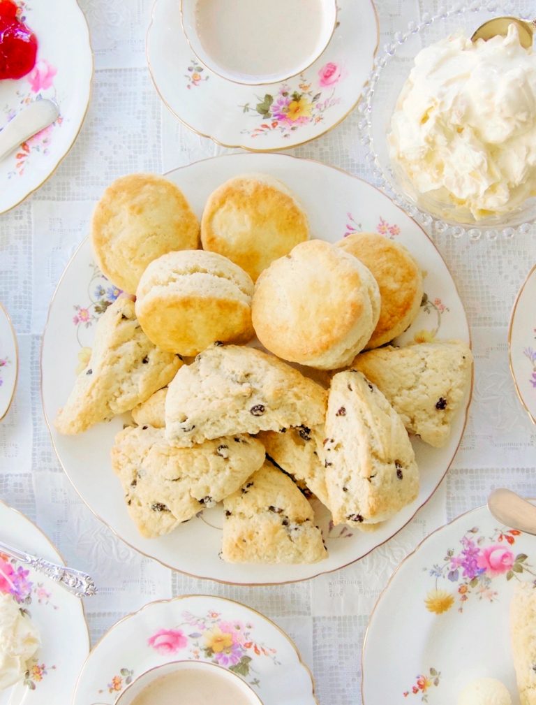 English Scones With Clotted Cream and Jam – Dolly’s Kettle